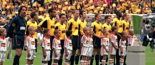 Arsène Who? Quando a vida ainda sorria a Wenger - É Desporto